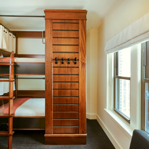 Rooms | Downtown Chicago Hotel Rooms & Hostel Accommodations